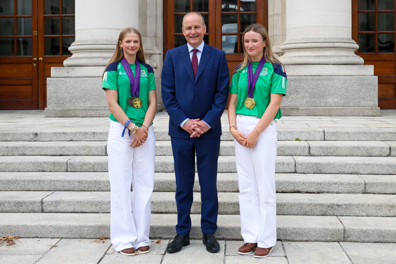 Taoiseach hosts medal-winning Irish show jumping youth teams